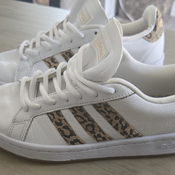 adidas | Shoes | Adidas White Brown Sneakers With Snakeskin Stripes ...